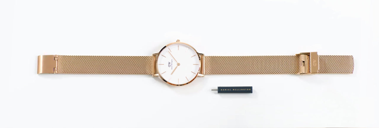 How to adjust your watch strap - Mesh Strap | DW